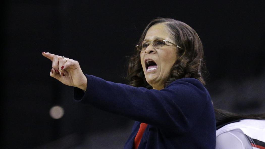 Women's HoopDirt | Rutgers Head Coach C. Vivian Stringer Earns 1000th ...
